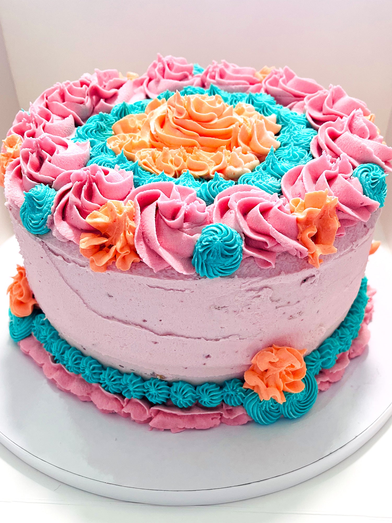 She Loves Cake Bakery